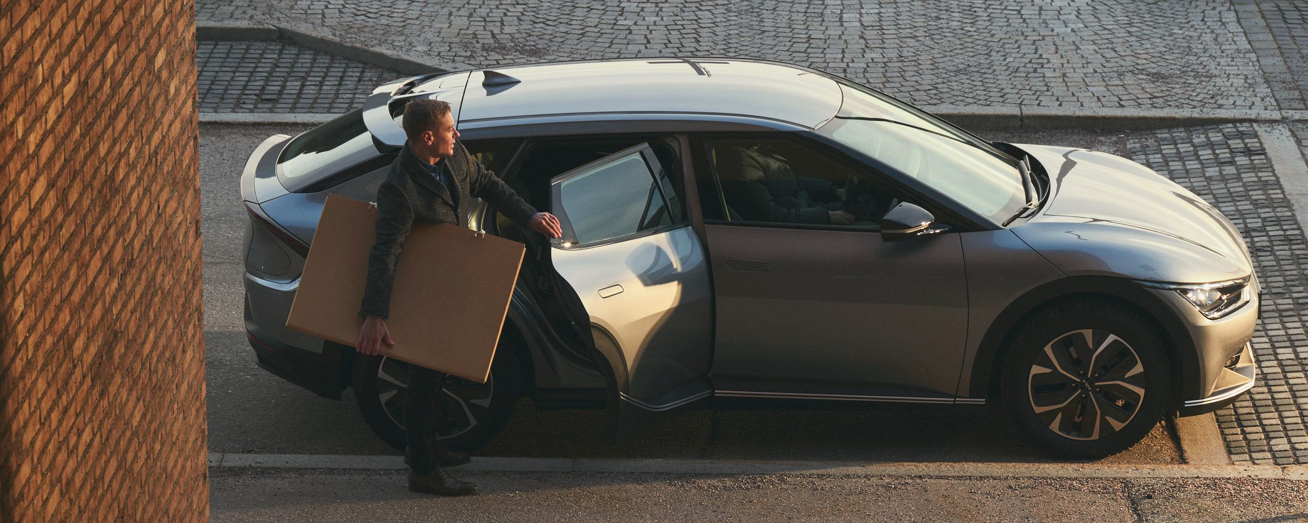 Autamme yritystäsi siirtymään vähäpäästöiseen autoiluun vaivattomasti ...